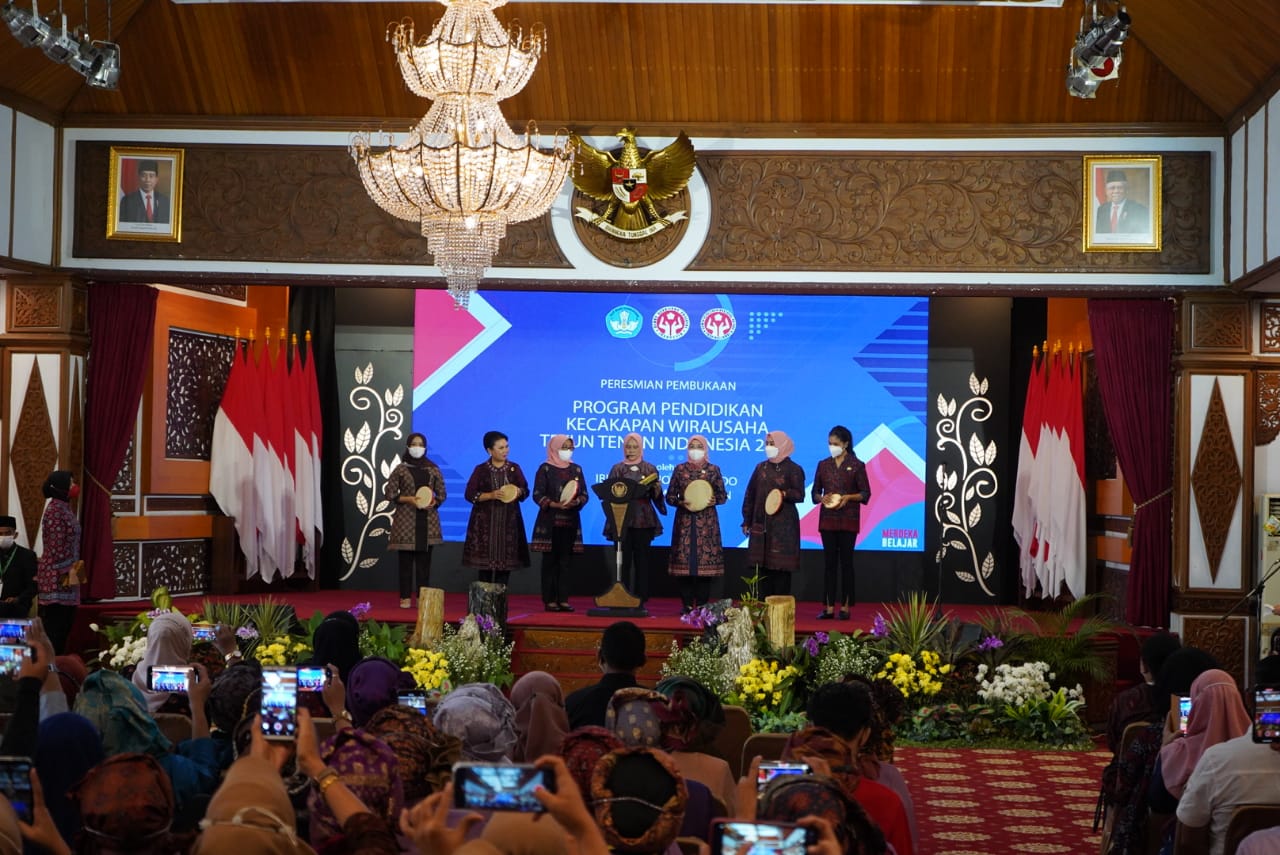 Hesti Haris Harap Program PKW Ciptakan Lapangan Kerja Baru - Geger Online